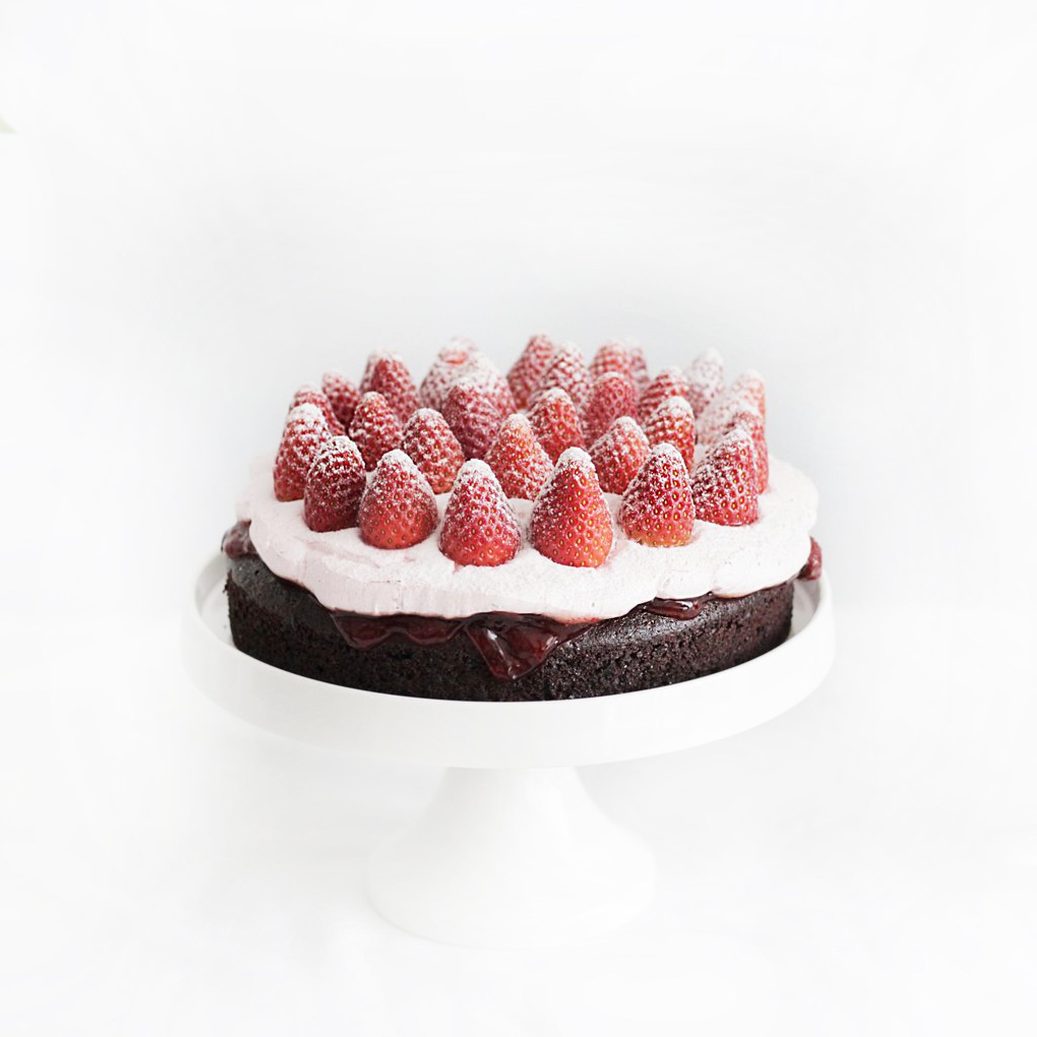 Strawberry Cakes | Cake Together | Online Birthday Cake Delivery | Cake ...